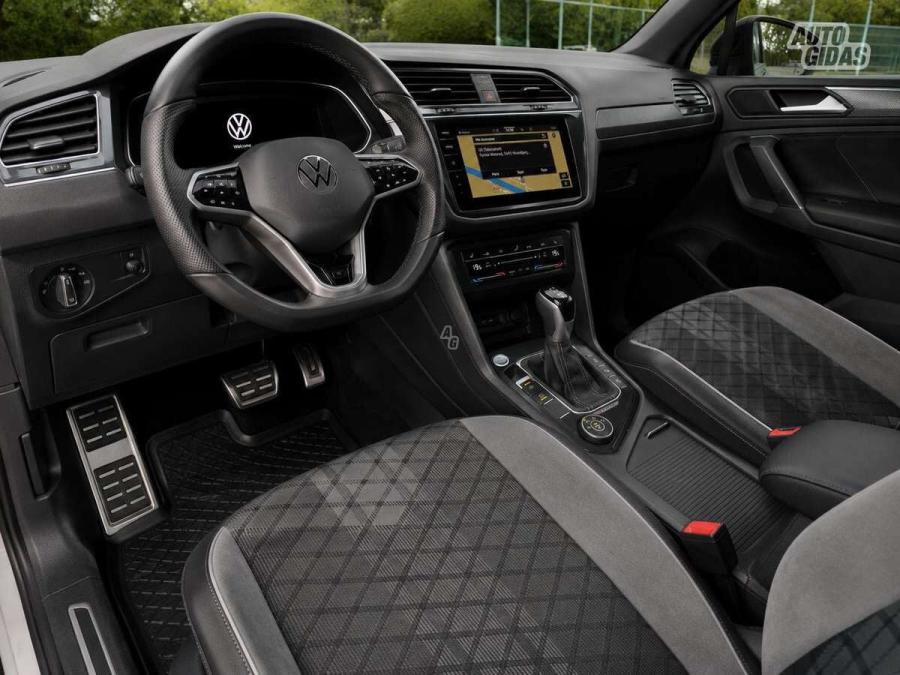 Balts Volkswagen Tiguan 2022 Pakruojis, ar dzinēja tilpumu 2.00 L un nobraukumu 240 tūkst. km par 22200 €, foto 13 vietnē AUTOMOTO.COM.LV
