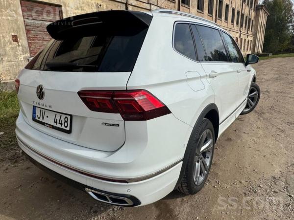 Фольксваген Тигуан 2022 в Екабпилс на AUTOMOTO.COM.LV Белый Фольксваген Тигуан 2022 в Екабпилс, объемом двигателя 2.00 л и пробегом 203 тыс. км за 25200 €, фото 4 на AUTOMOTO.COM.LV