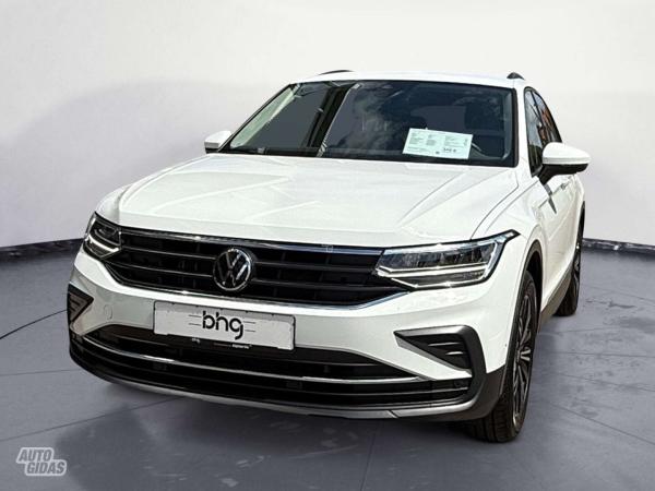 White Volkswagen Tiguan 2023 in Kaunas, with an engine capacity of 1.50 L and mileage of 67 thousand km for 30024 €, photo 2 on AUTOMOTO.COM.LV