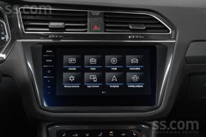 White Volkswagen Tiguan 2023 in Riga, with an engine capacity of 2.00 L and mileage of 120 thousand km for 31500 €, photo 28 on AUTOMOTO.COM.LV