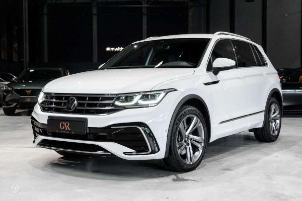 White Volkswagen Tiguan 2023 in Riga, with an engine capacity of 1.98 L and mileage of 120 thousand km for 31500 €, photo 1 on AUTOMOTO.COM.LV
