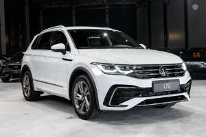 Balts Volkswagen Tiguan 2023 Rīga, ar dzinēja tilpumu 1.98 L un nobraukumu 120 tūkst. km par 31500 €, foto 4 vietnē AUTOMOTO.COM.LV
