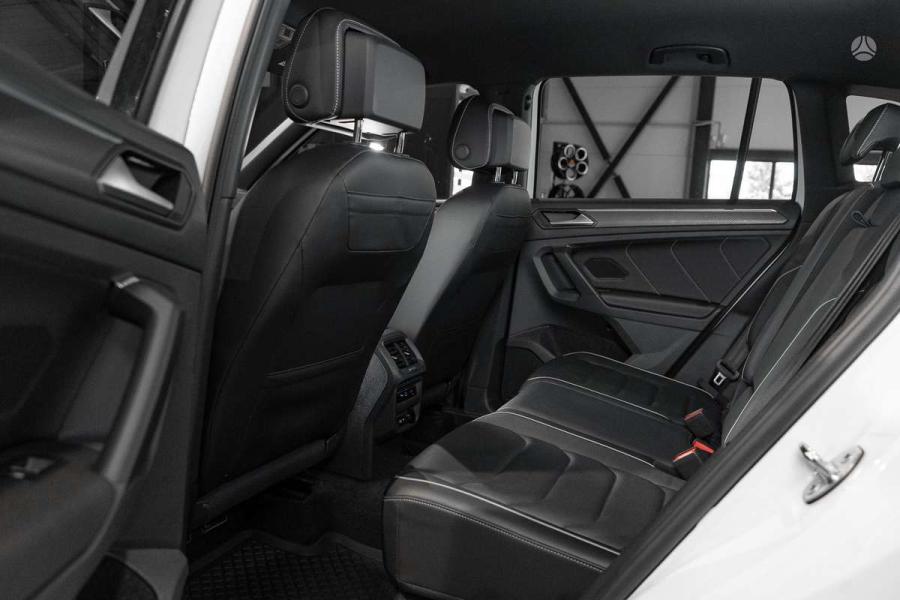 Balts Volkswagen Tiguan 2023 Rīga, ar dzinēja tilpumu 1.98 L un nobraukumu 120 tūkst. km par 31500 €, foto 16 vietnē AUTOMOTO.COM.LV