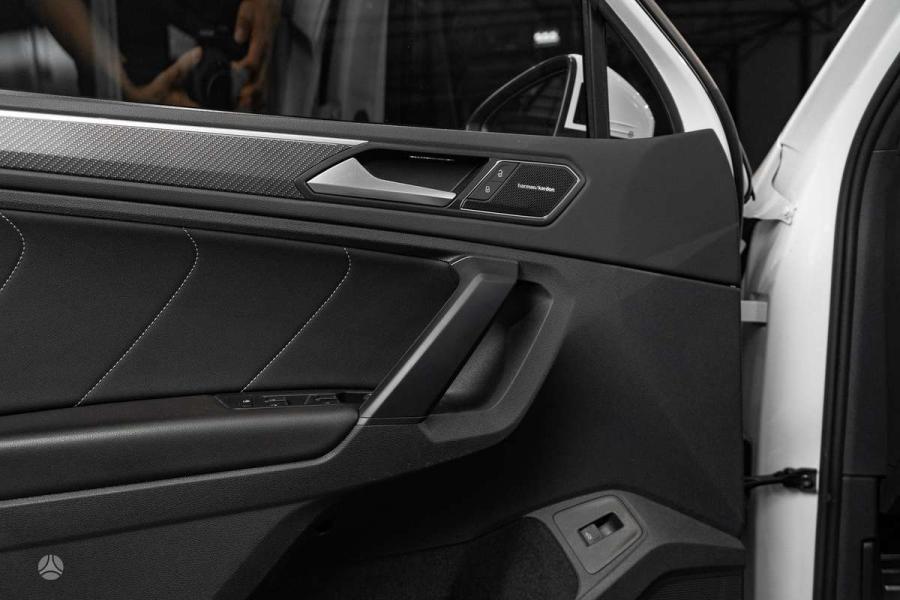 Balts Volkswagen Tiguan 2023 Rīga, ar dzinēja tilpumu 1.98 L un nobraukumu 120 tūkst. km par 31500 €, foto 18 vietnē AUTOMOTO.COM.LV