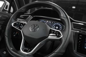 Balts Volkswagen Tiguan 2023 Rīga, ar dzinēja tilpumu 1.98 L un nobraukumu 120 tūkst. km par 31500 €, foto 26 vietnē AUTOMOTO.COM.LV