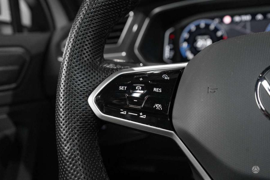 Balts Volkswagen Tiguan 2023 Rīga, ar dzinēja tilpumu 1.98 L un nobraukumu 120 tūkst. km par 31500 €, foto 27 vietnē AUTOMOTO.COM.LV