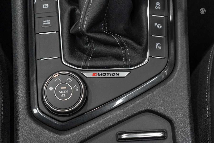 Balts Volkswagen Tiguan 2023 Rīga, ar dzinēja tilpumu 1.98 L un nobraukumu 120 tūkst. km par 31500 €, foto 34 vietnē AUTOMOTO.COM.LV
