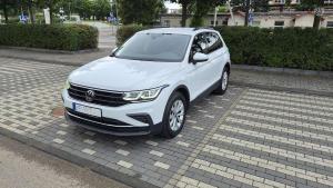 White Volkswagen Tiguan 2023 in Vilnius, with an engine capacity of 1.97 L and mileage of 47 thousand km for 27000 €, photo  on AUTOMOTO.COM.LV