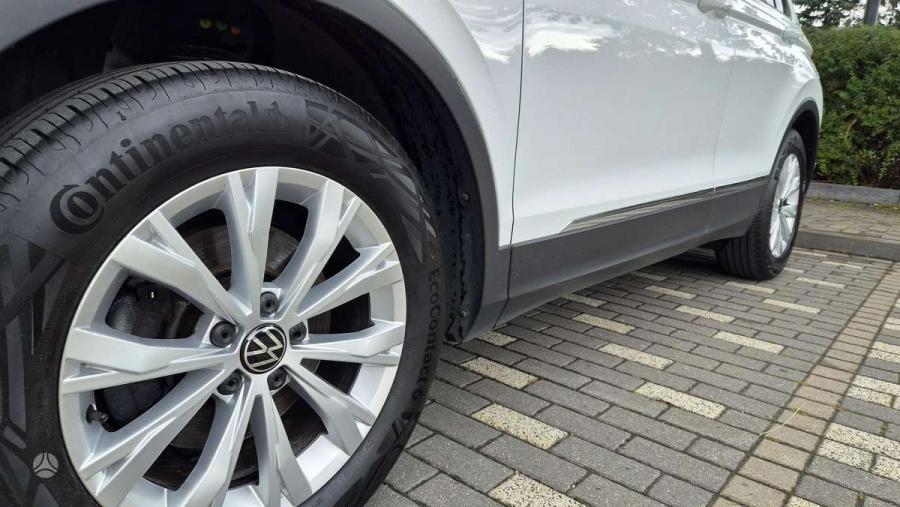 Balts Volkswagen Tiguan 2023 Viļņa, ar dzinēja tilpumu 1.97 L un nobraukumu 47 tūkst. km par 27000 €, foto 9 vietnē AUTOMOTO.COM.LV