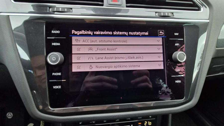 Balts Volkswagen Tiguan 2023 Viļņa, ar dzinēja tilpumu 1.97 L un nobraukumu 47 tūkst. km par 27000 €, foto 27 vietnē AUTOMOTO.COM.LV