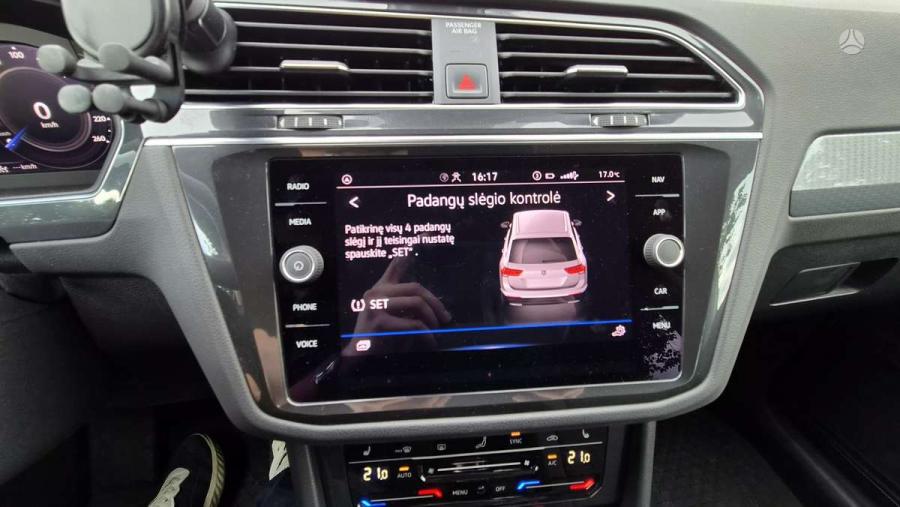 Balts Volkswagen Tiguan 2023 Viļņa, ar dzinēja tilpumu 1.97 L un nobraukumu 47 tūkst. km par 27000 €, foto 29 vietnē AUTOMOTO.COM.LV