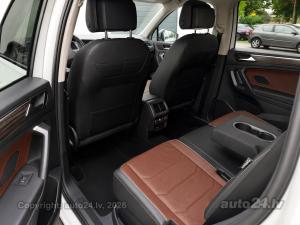 Balts Volkswagen Tiguan 2023 Pērnava, ar dzinēja tilpumu 2.00 L un nobraukumu 125 tūkst. km par 29990 €, foto 13 vietnē AUTOMOTO.COM.LV
