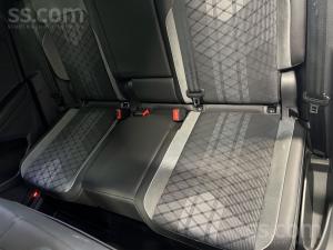 Белый Фольксваген Тигуан 2023 в Рига, объемом двигателя 2.00 л и пробегом 121 тыс. км за 30990 €, фото 14 на AUTOMOTO.COM.LV