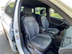 White Volkswagen Tiguan 2023 in Vilnius, with an engine capacity of 1.50 L and mileage of 37 thousand km for 28900 €, photo 9 on AUTOMOTO.COM.LV