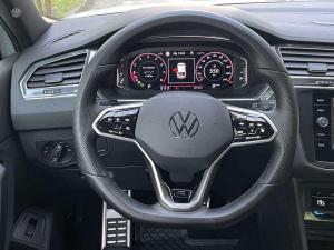 White Volkswagen Tiguan 2023 in Vilnius, with an engine capacity of 1.50 L and mileage of 37 thousand km for 28900 €, photo 14 on AUTOMOTO.COM.LV