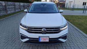 White Volkswagen Tiguan 2024 in Klaipeda, with an engine capacity of 2.00 L and mileage of 12 thousand km for 24900 €, photo 2 on AUTOMOTO.COM.LV