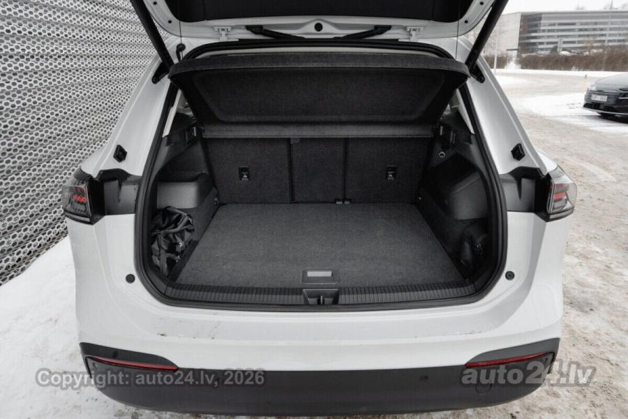White Volkswagen Tiguan 2024 in Riga, with an engine capacity of 1.50 L and mileage of 28 thousand km for 33459 €, photo 27 on AUTOMOTO.COM.LV