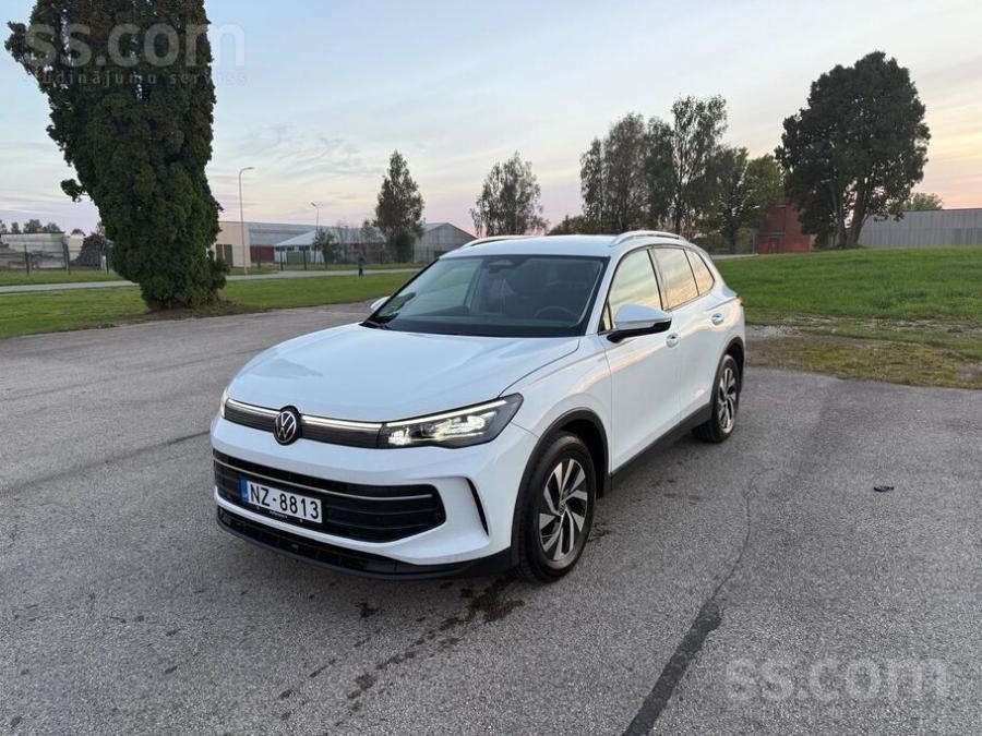 Белый Фольксваген Тигуан 2024 в Рига, объемом двигателя 1.50 л и пробегом 28 тыс. км за 30700 €, фото 1 на AUTOMOTO.COM.LV
