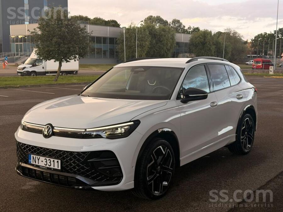 Balts Volkswagen Tiguan 2024 Rīga, ar dzinēja tilpumu 1.50 L un nobraukumu 25 tūkst. km par 37900 €, foto 4 vietnē AUTOMOTO.COM.LV
