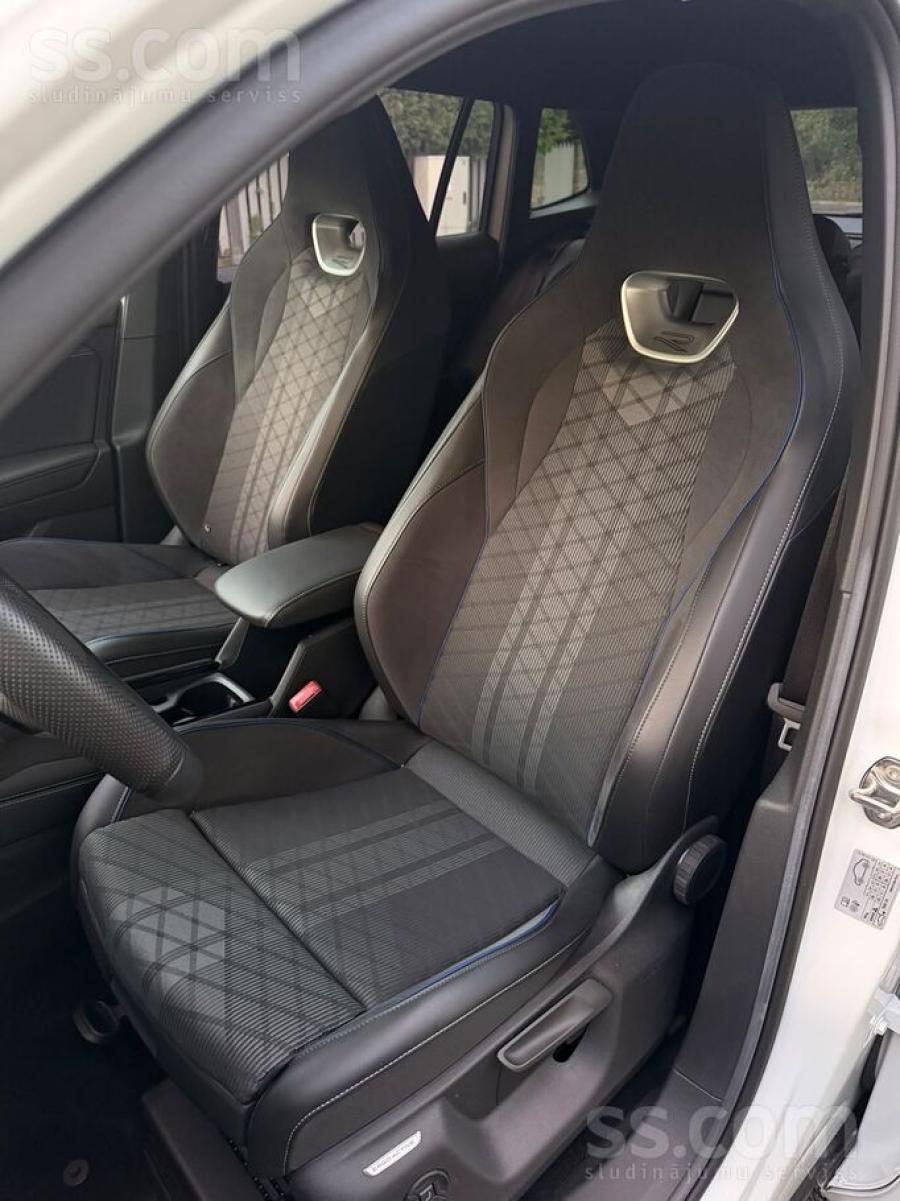 Balts Volkswagen Tiguan 2024 Rīga, ar dzinēja tilpumu 1.50 L un nobraukumu 25 tūkst. km par 37900 €, foto 10 vietnē AUTOMOTO.COM.LV