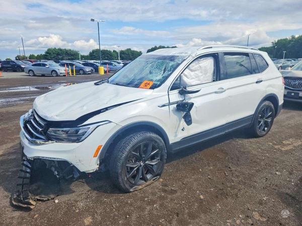 Balts Volkswagen Tiguan 2024 Viļņa, ar dzinēja tilpumu 1.98 L un nobraukumu 49 tūkst. km par 7999 €, foto 4 vietnē AUTOMOTO.COM.LV