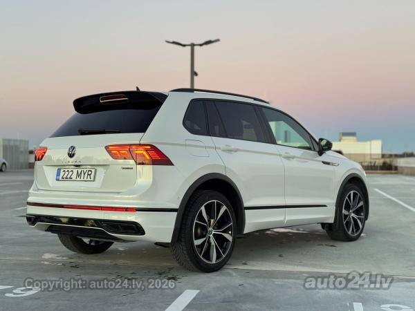 White Volkswagen Tiguan 2024 in Tallinn, with an engine capacity of 2.00 L and mileage of 65 thousand km for 37999 €, photo 4 on AUTOMOTO.COM.LV