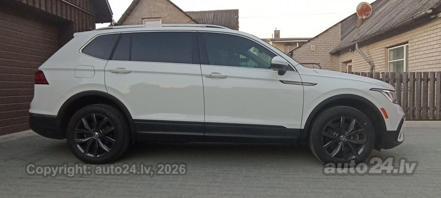 Balts Volkswagen Tiguan 2024 Rīga, ar dzinēja tilpumu 2.00 L un nobraukumu 49 tūkst. km par 21500 €, foto 3 vietnē AUTOMOTO.COM.LV