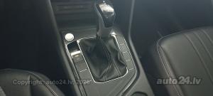 Balts Volkswagen Tiguan 2024 Rīga, ar dzinēja tilpumu 2.00 L un nobraukumu 49 tūkst. km par 21500 €, foto 18 vietnē AUTOMOTO.COM.LV