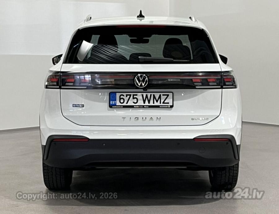 Balts Volkswagen Tiguan 2025 Tallina, ar dzinēja tilpumu 1.50 L un nobraukumu 5 tūkst. km par 37500 €, foto 17 vietnē AUTOMOTO.COM.LV