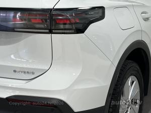 Balts Volkswagen Tiguan 2025 Tallina, ar dzinēja tilpumu 1.50 L un nobraukumu 5 tūkst. km par 37500 €, foto 20 vietnē AUTOMOTO.COM.LV