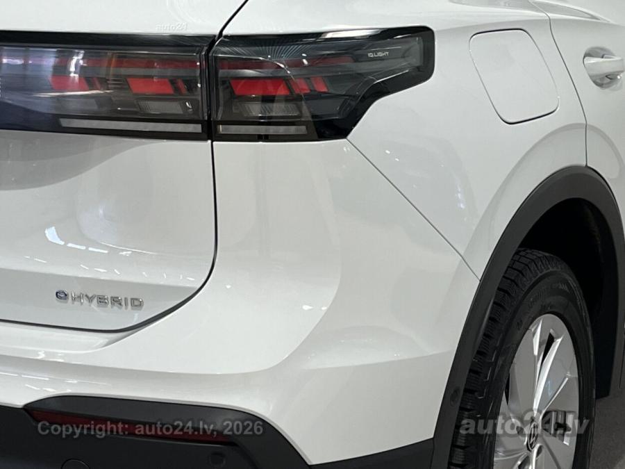 Balts Volkswagen Tiguan 2025 Tallina, ar dzinēja tilpumu 1.50 L un nobraukumu 5 tūkst. km par 37500 €, foto 20 vietnē AUTOMOTO.COM.LV