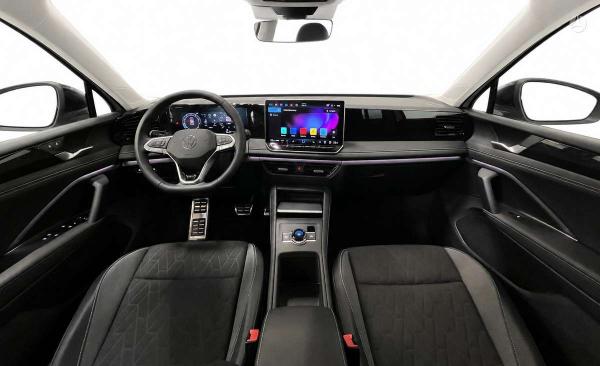 White Volkswagen Tiguan 2025 in Kaunas, with an engine capacity of 1.50 L and mileage of 23 thousand km for 28900 €, photo 7 on AUTOMOTO.COM.LV