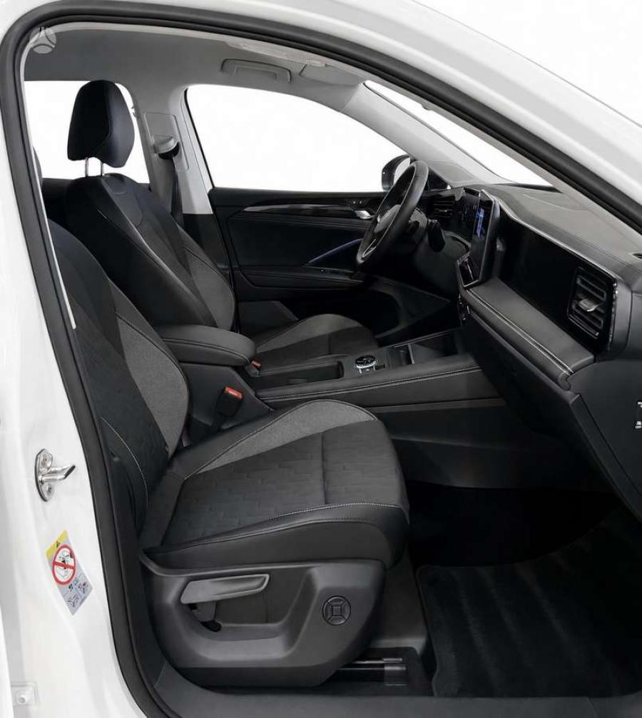 Balts Volkswagen Tiguan 2025 Kauņa, ar dzinēja tilpumu 1.50 L un nobraukumu 23 tūkst. km par 28900 €, foto 10 vietnē AUTOMOTO.COM.LV