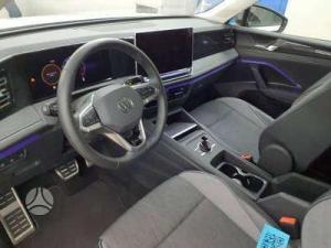 White Volkswagen Tiguan 2025 in Vilnius, with an engine capacity of 1.50 L and mileage of 16 thousand km for 28500 €, photo 4 on AUTOMOTO.COM.LV
