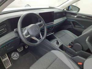 White Volkswagen Tiguan 2025 in Vilnius, with an engine capacity of 1.50 L and mileage of 24 thousand km for 28700 €, photo 4 on AUTOMOTO.COM.LV