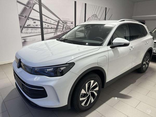 White Volkswagen Tiguan 2026 in Panevezys, with an engine capacity of 1.50 L and mileage of 12 thousand km for 40900 €, photo 1 on AUTOMOTO.COM.LV