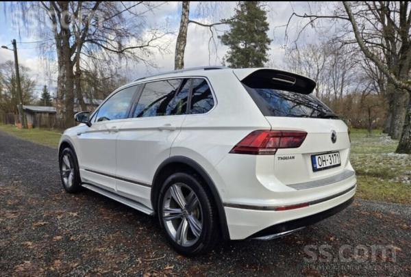 Balts Volkswagen Tiguan 2017 Rīga, ar dzinēja tilpumu 2.00 L un nobraukumu 92 tūkst. km par 22000 €, foto 3 vietnē AUTOMOTO.COM.LV