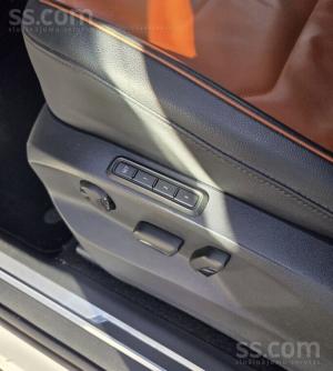 Balts Volkswagen Tiguan 2017 Rīga, ar dzinēja tilpumu 2.00 L un nobraukumu 92 tūkst. km par 22000 €, foto 7 vietnē AUTOMOTO.COM.LV
