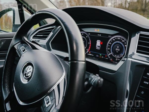 Balts Volkswagen Tiguan 2018 Rīga, ar dzinēja tilpumu 2.00 L un nobraukumu 142 tūkst. km par 20900 €, foto 8 vietnē AUTOMOTO.COM.LV