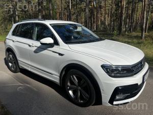 White Volkswagen Tiguan 2018 in Riga, with an engine capacity of 2.00 L and mileage of 213 thousand km for 17900 €, photo  on AUTOMOTO.COM.LV