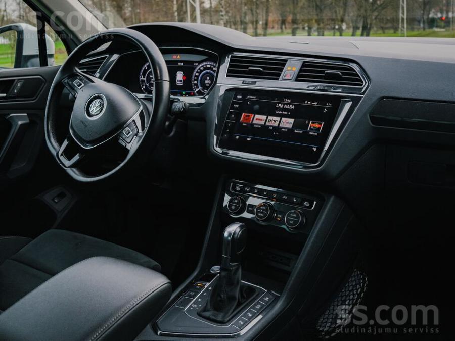 Balts Volkswagen Tiguan 2018 Rīga, ar dzinēja tilpumu 2.00 L un nobraukumu 142 tūkst. km par 19950 €, foto 6 vietnē AUTOMOTO.COM.LV
