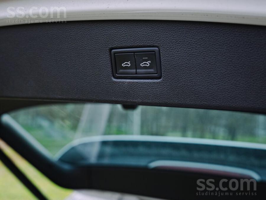 Balts Volkswagen Tiguan 2018 Rīga, ar dzinēja tilpumu 2.00 L un nobraukumu 142 tūkst. km par 19950 €, foto 11 vietnē AUTOMOTO.COM.LV
