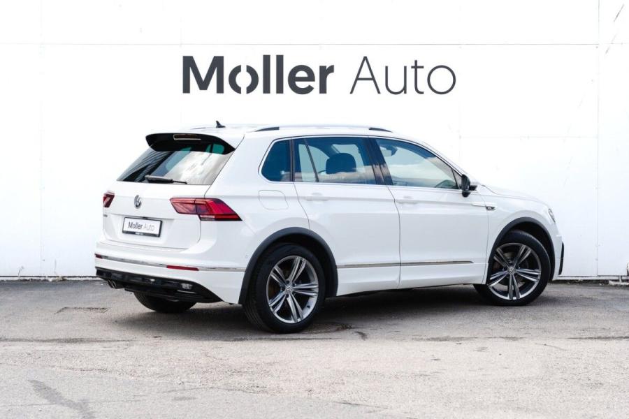 Balts Volkswagen Tiguan 2018 Rīga, ar dzinēja tilpumu 2.00 L un nobraukumu 216 tūkst. km par 16950 €, foto 4 vietnē AUTOMOTO.COM.LV