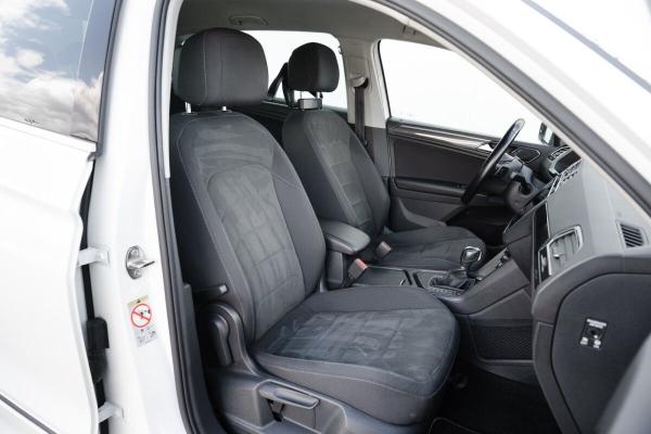 Balts Volkswagen Tiguan 2018 Rīga, ar dzinēja tilpumu 2.00 L un nobraukumu 216 tūkst. km par 16950 €, foto 6 vietnē AUTOMOTO.COM.LV