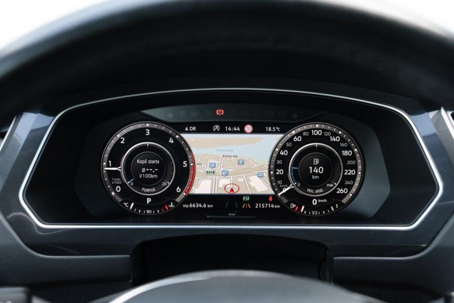 Balts Volkswagen Tiguan 2018 Rīga, ar dzinēja tilpumu 2.00 L un nobraukumu 216 tūkst. km par 16950 €, foto 14 vietnē AUTOMOTO.COM.LV
