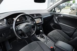 Balts Volkswagen Tiguan 2018 Rīga, ar dzinēja tilpumu 2.00 L un nobraukumu 216 tūkst. km par 16950 €, foto 28 vietnē AUTOMOTO.COM.LV