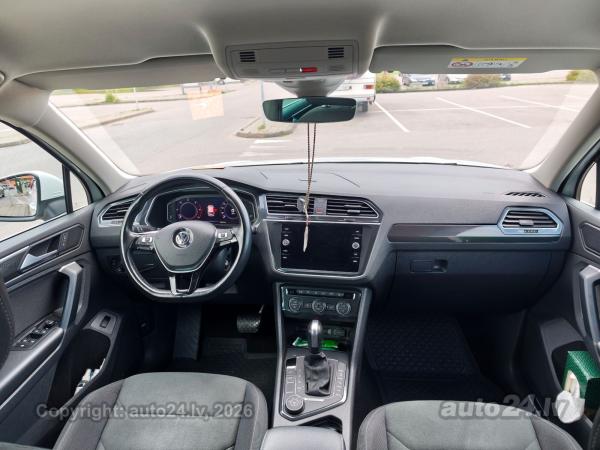 White Volkswagen Tiguan 2020 in Tallinn, with an engine capacity of 2.00 L and mileage of 98 thousand km for 23500 €, photo 10 on AUTOMOTO.COM.LV