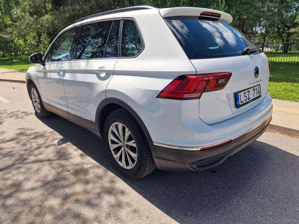 White Volkswagen Tiguan 2021 in Vilnius, with an engine capacity of 0.00 L and mileage of 157 thousand km for 16000 €, photo 7 on AUTOMOTO.COM.LV