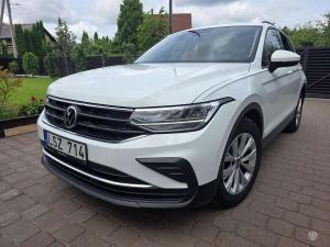 White Volkswagen Tiguan 2021 in Vilnius, with an engine capacity of 0.00 L and mileage of 159 thousand km for 17500 €, photo  on AUTOMOTO.COM.LV