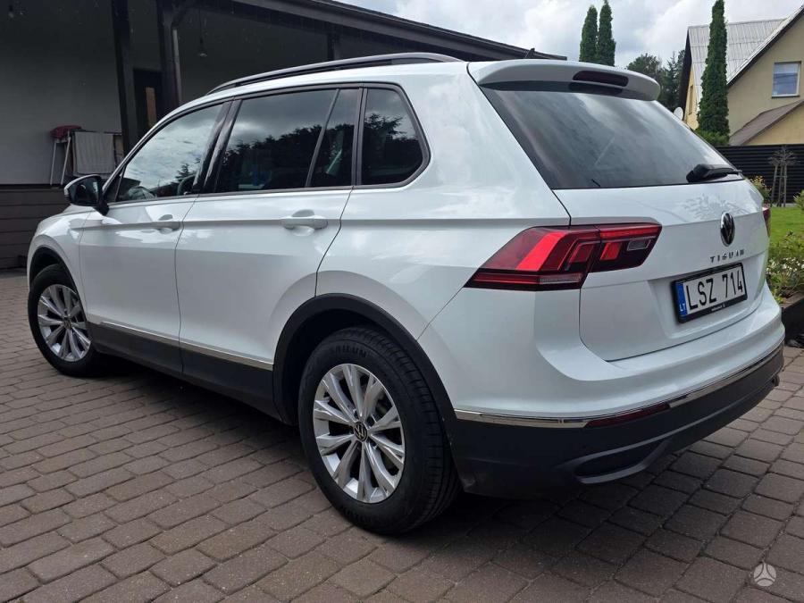 Balts Volkswagen Tiguan 2021 Viļņa, ar dzinēja tilpumu 0.00 L un nobraukumu 159 tūkst. km par 17500 €, foto 4 vietnē AUTOMOTO.COM.LV